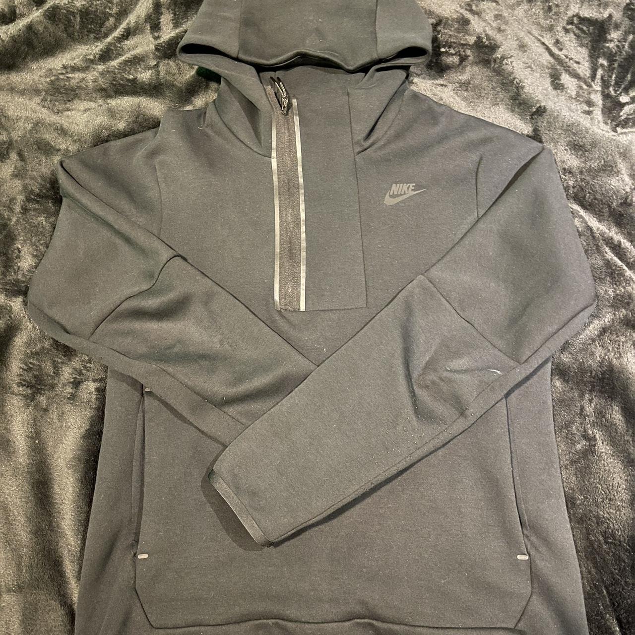 super rare nike tech fleece 1/4 zip hoodie black in... - Depop