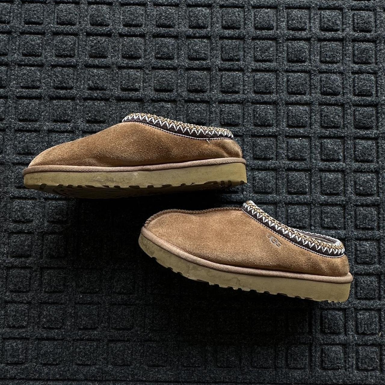 Uggs Tazz - Women’s size 6 - these have been worn... - Depop