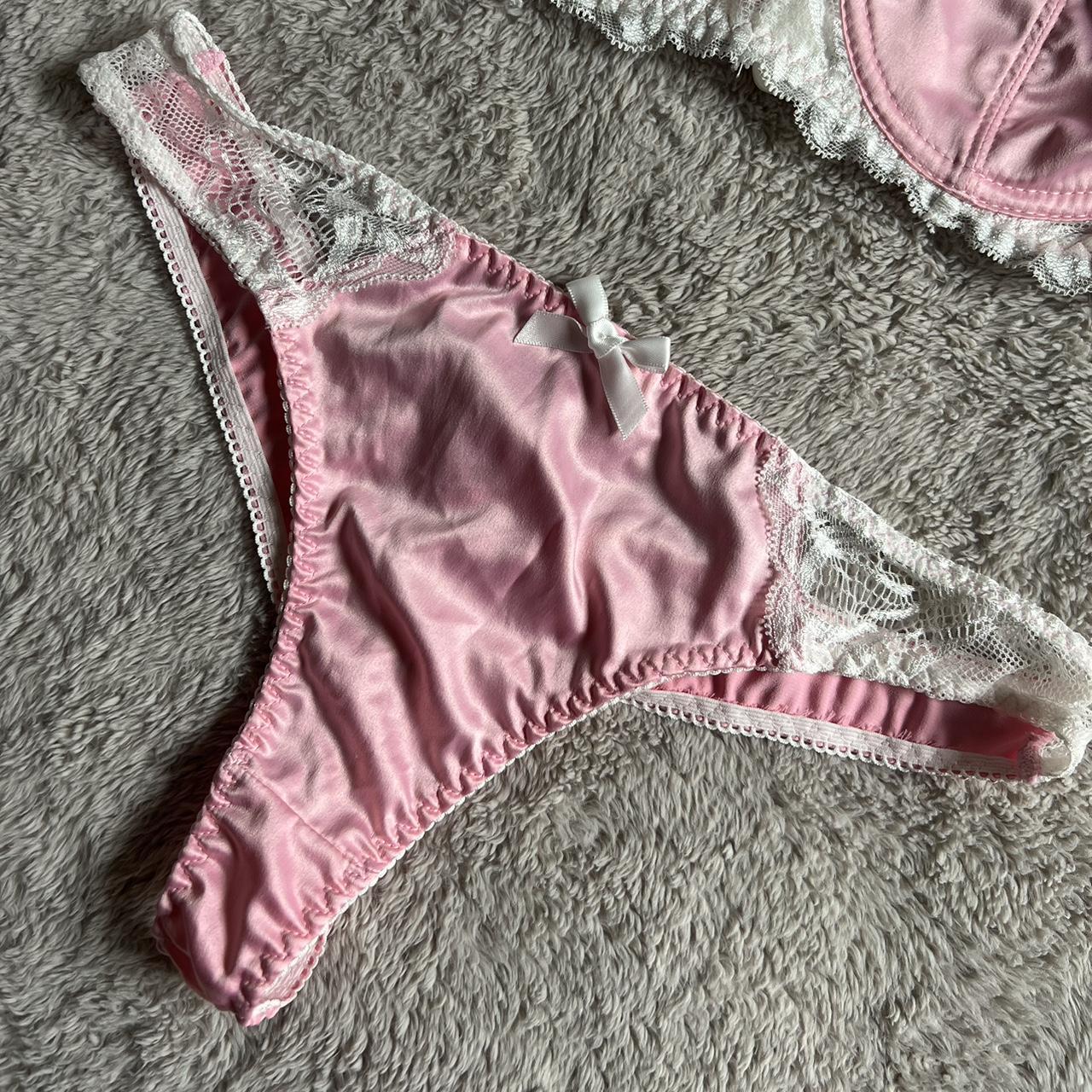 SHEIN Women's Pink and White Bra | Depop