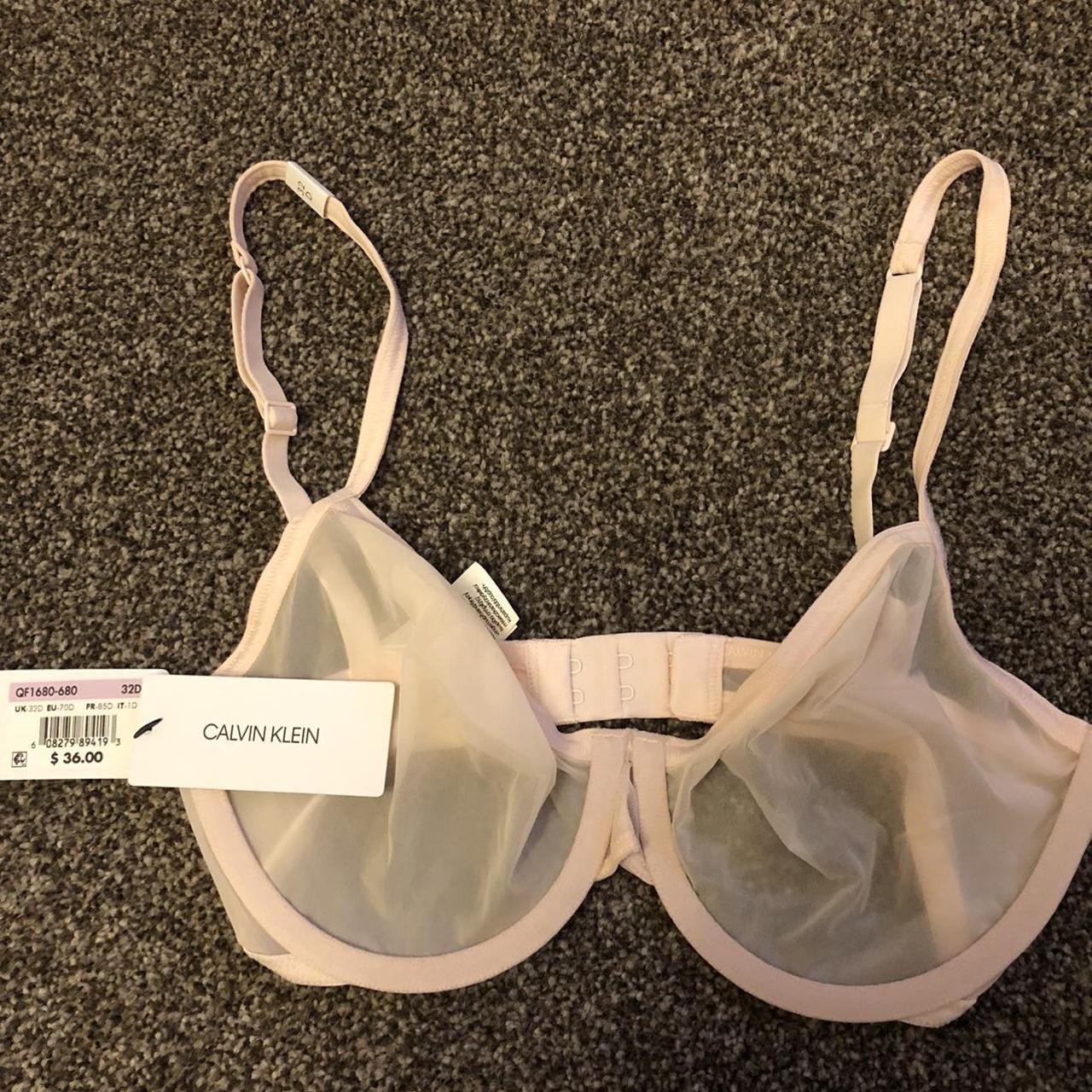 Calvin Klein Women's Bra | Depop