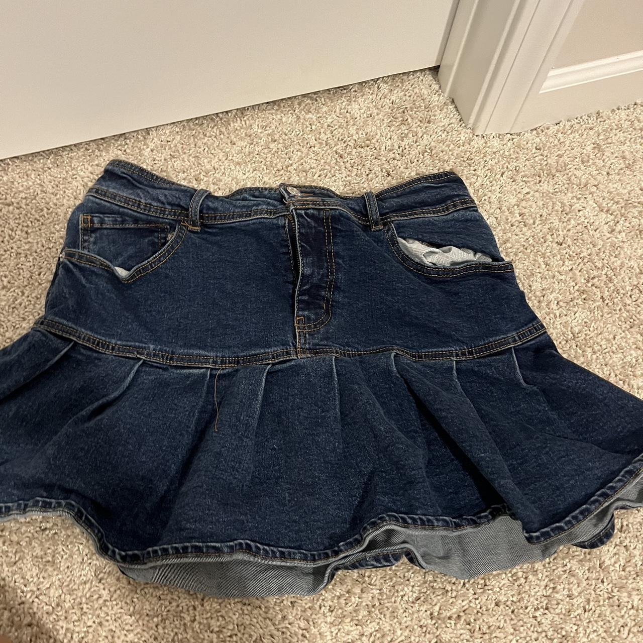 Wild Fable Women's Navy and Blue Skirt | Depop