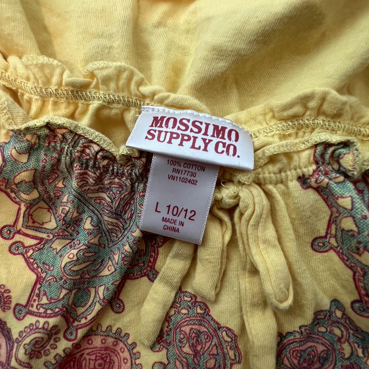 Yellow blouse with paisley pattern! Size large - Depop