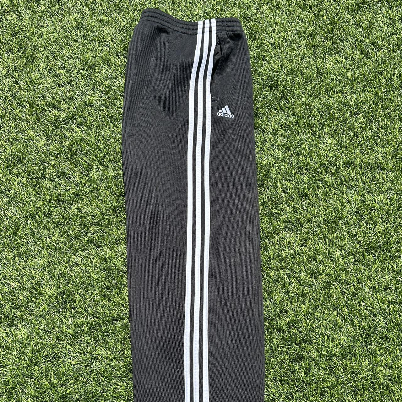 Vintage Baggy Adidas Sweats😧 -Size XL -Nice fit - Depop