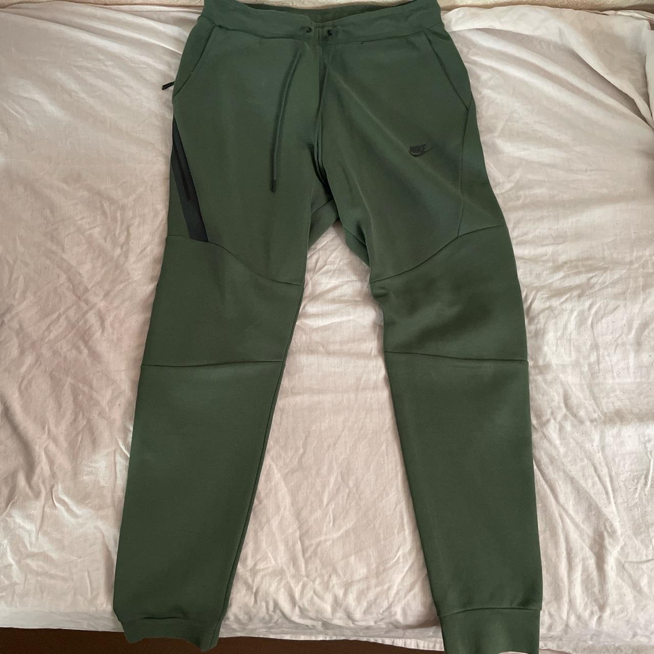 Nike tech fleece Old season Green Size... - Depop