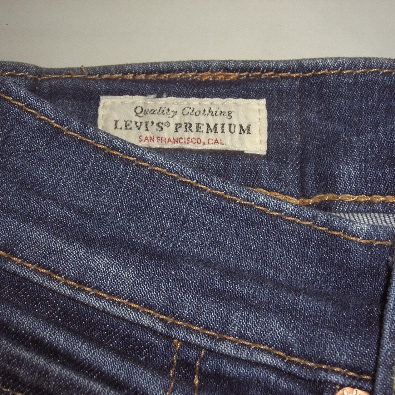 Levi's Men's Blue Jeans | Depop