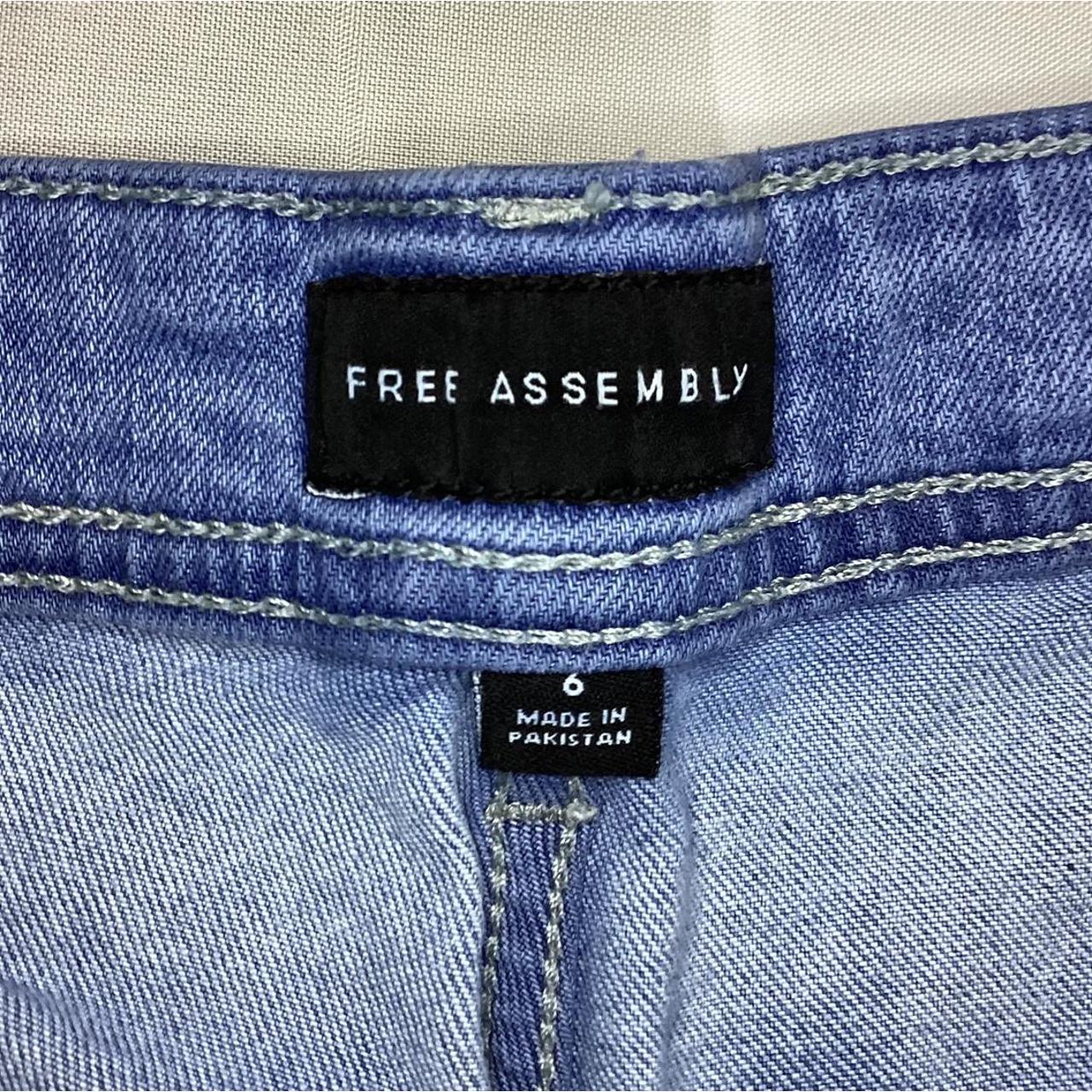 *Vintage Free Assembly Jeans* - New (doesn’t fit me... - Depop