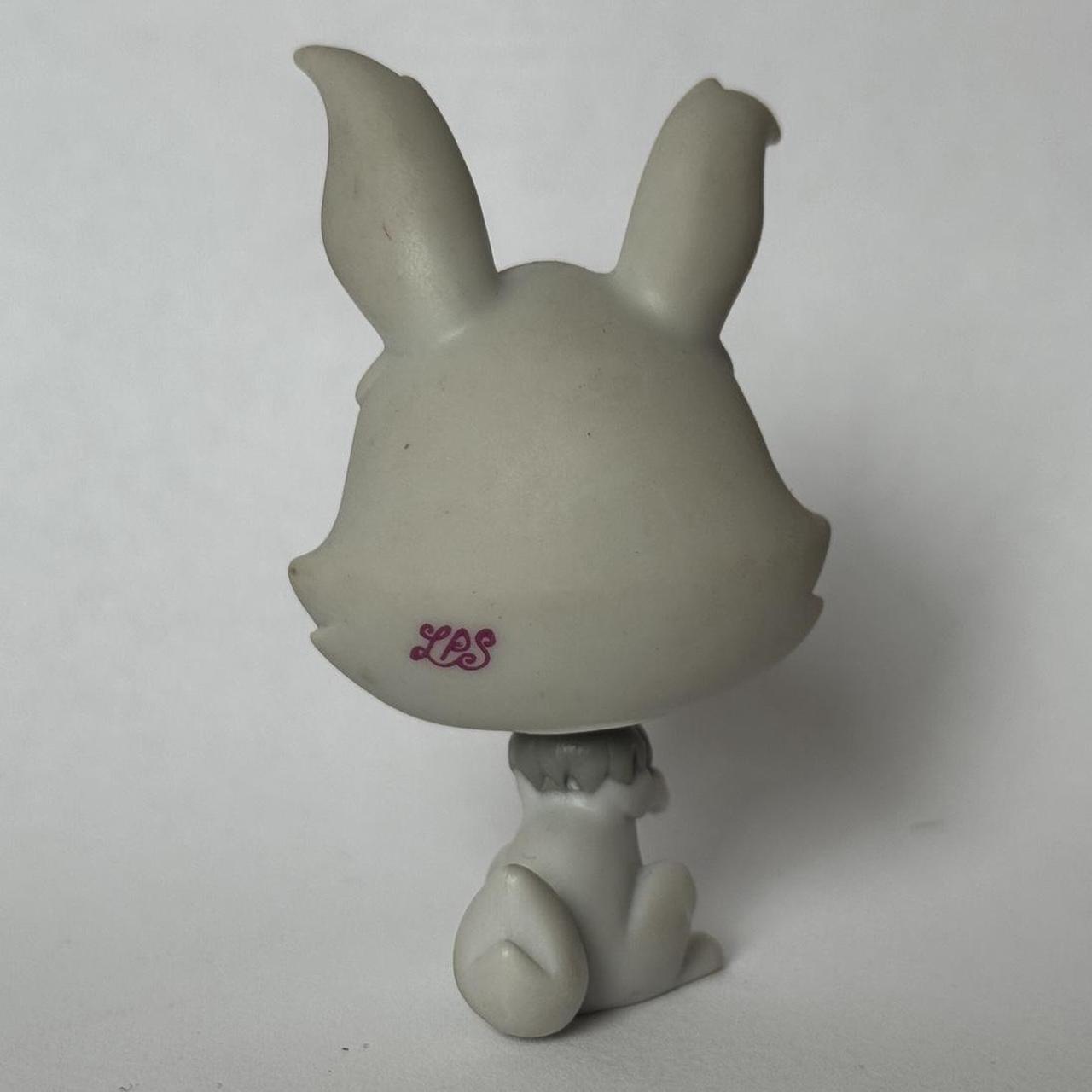 LPS Authentic Bunny 🐰💐 #LPS #LittlestPetShop... | Depop