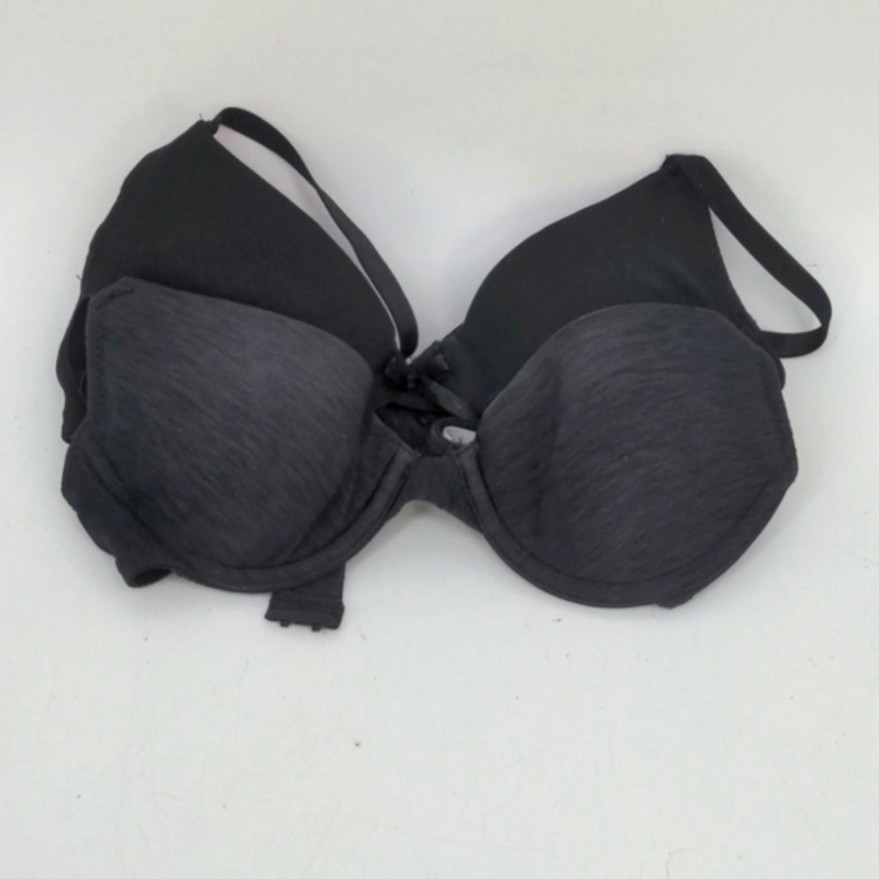 Lot of 2 Vanity Fair Black Noir Padded Cup Bra 32A... - Depop