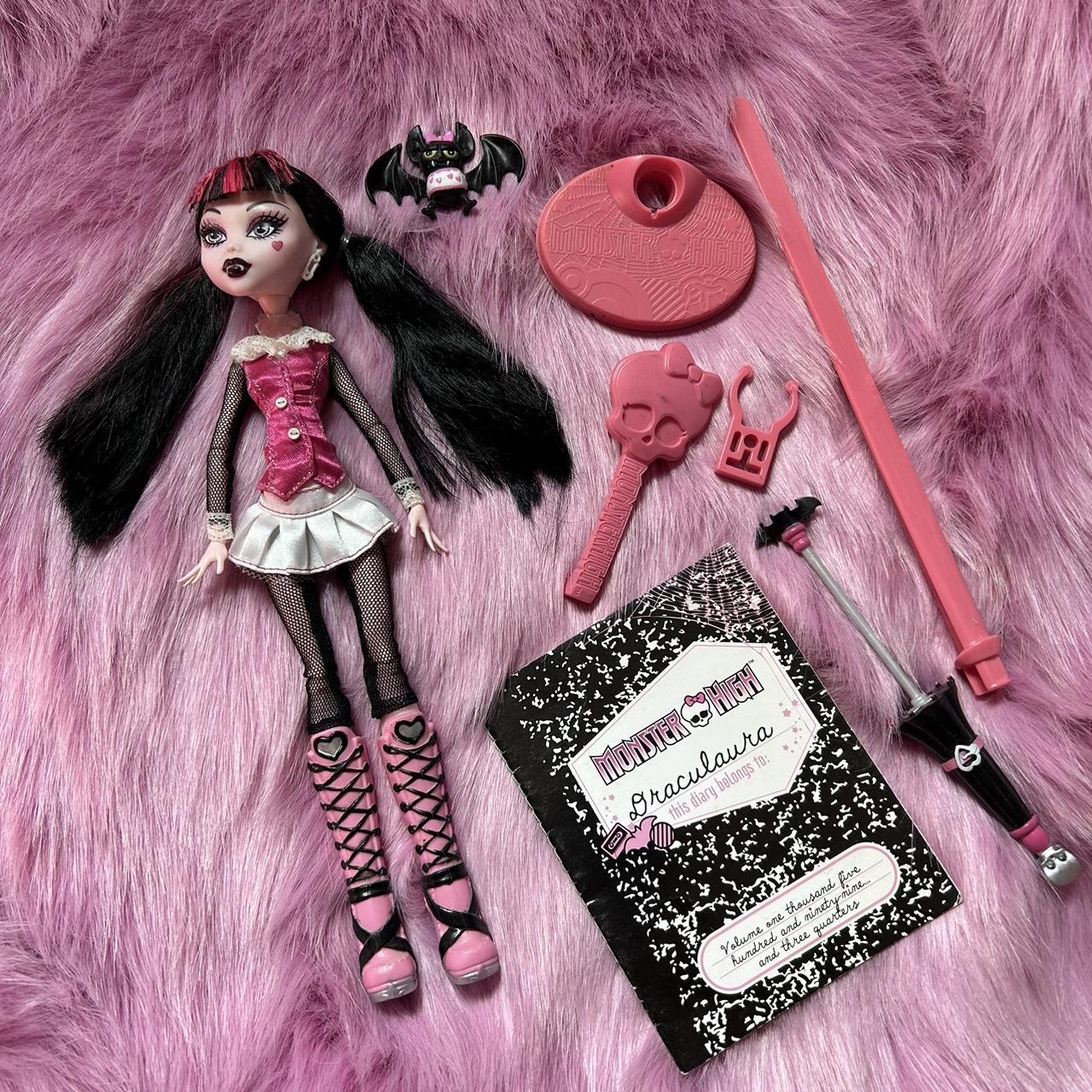 2008 First generation Monster High Draculaura. All... - Depop