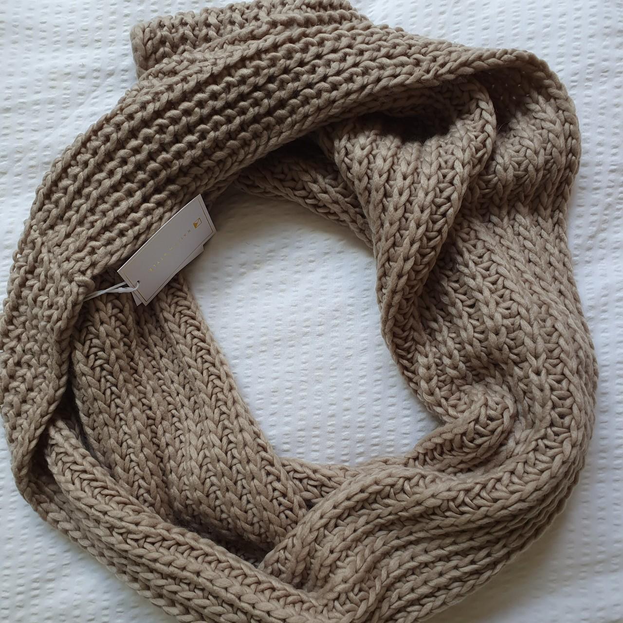 ️ The fluffiest, big knit snood 📦 Pick-up Homebush... - Depop