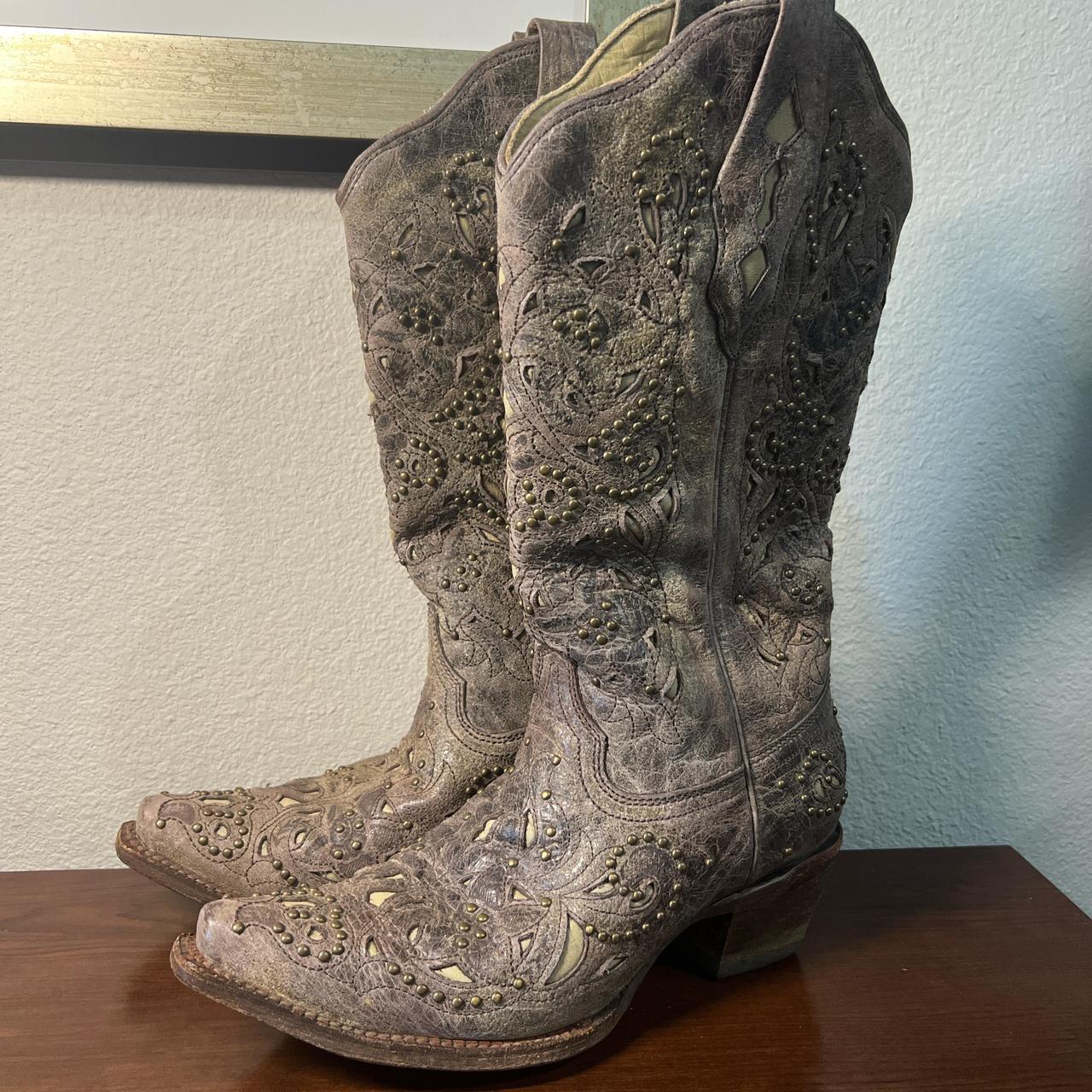 Corral boots, Tan and cream embroidered women’s... | Depop