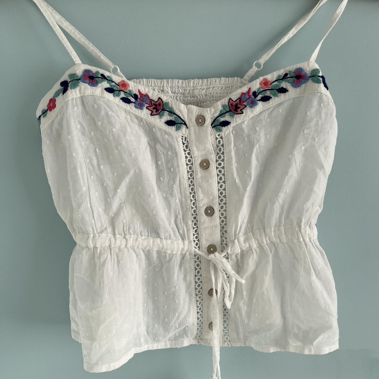 white summer boho cami top. so pretty can goes with... - Depop