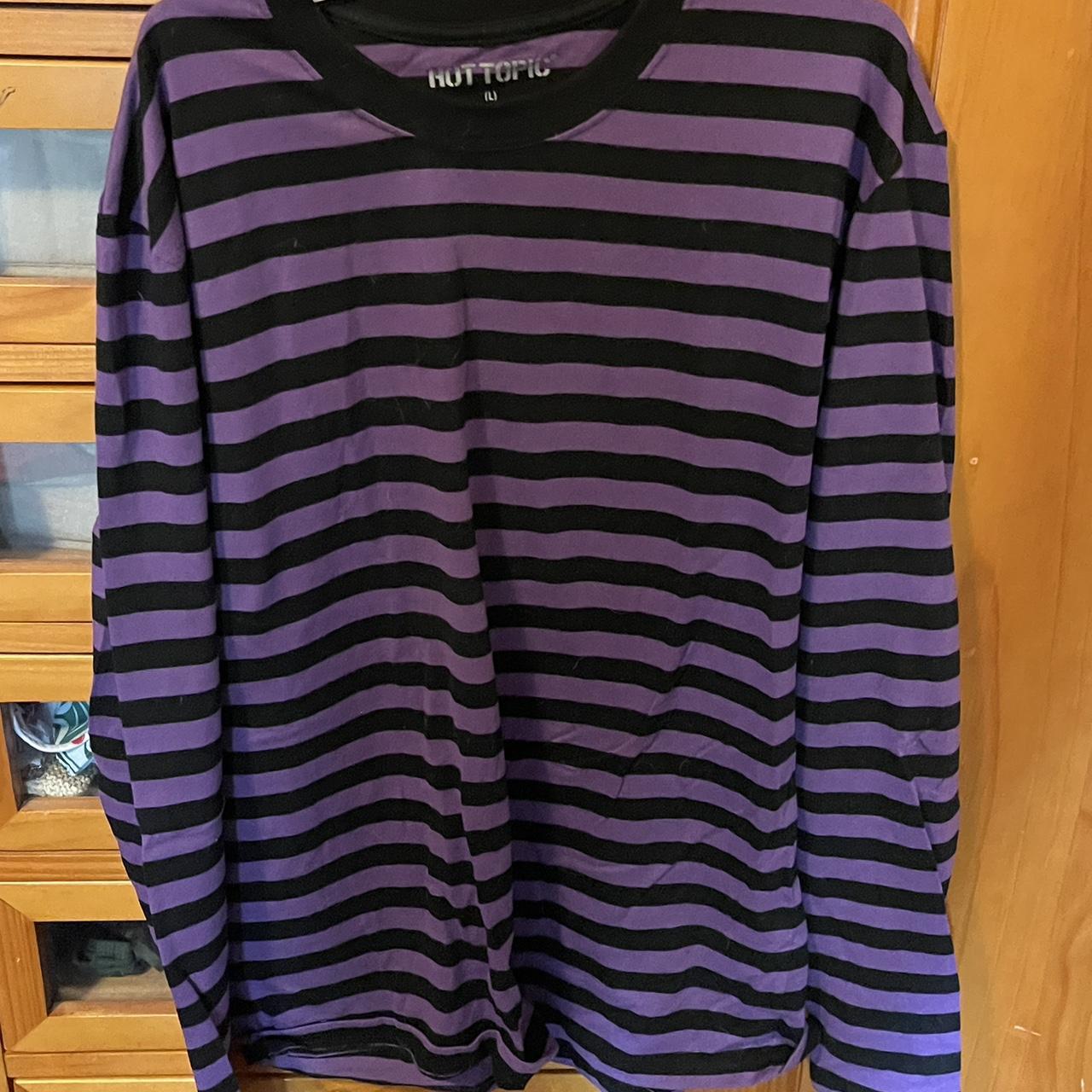 Hot Topic Women's Shirt | Depop