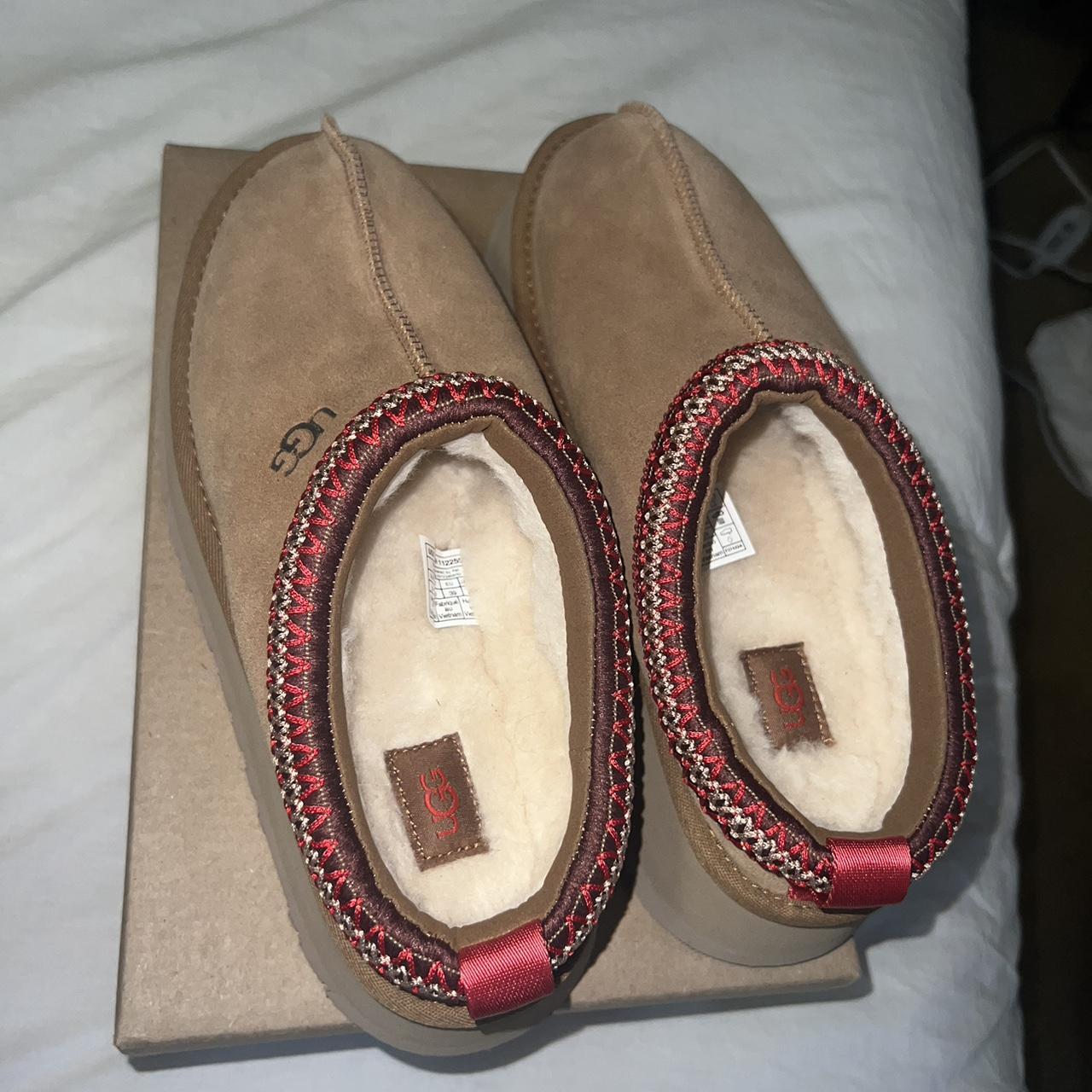 UGG Women's Tan Slippers | Depop