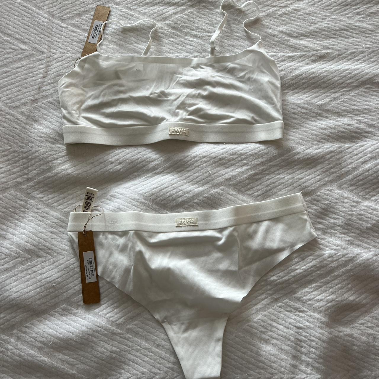 Skims set - Depop