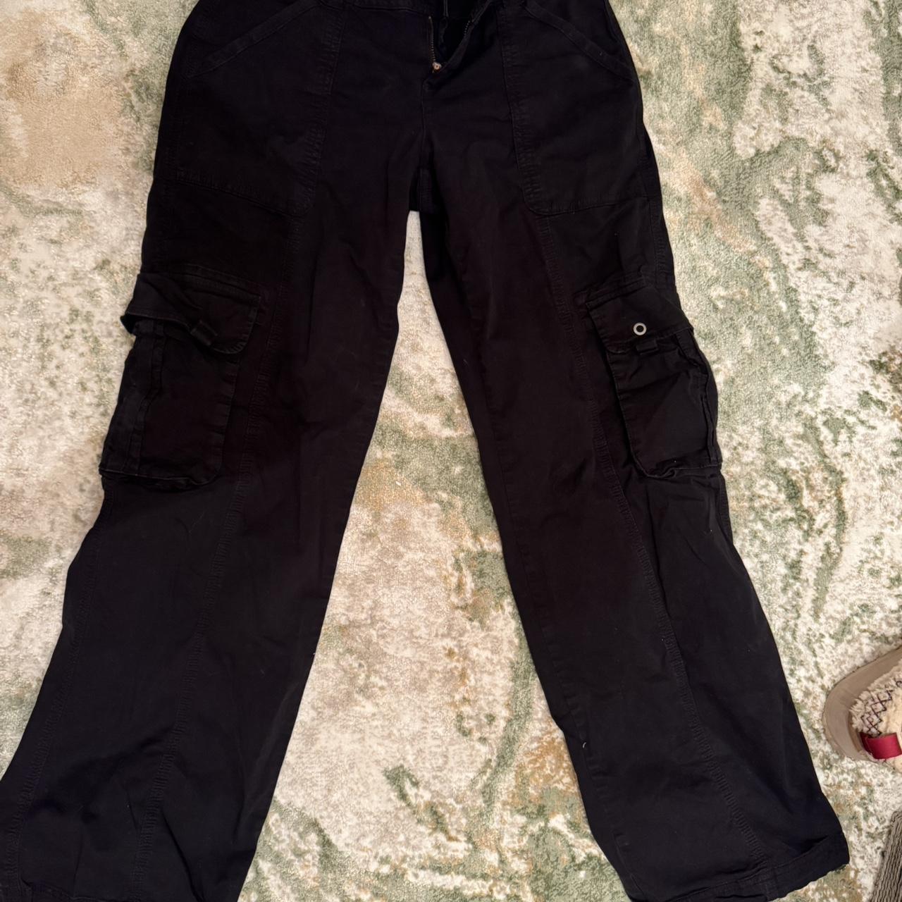 Garage low rise black cargo pants - Depop