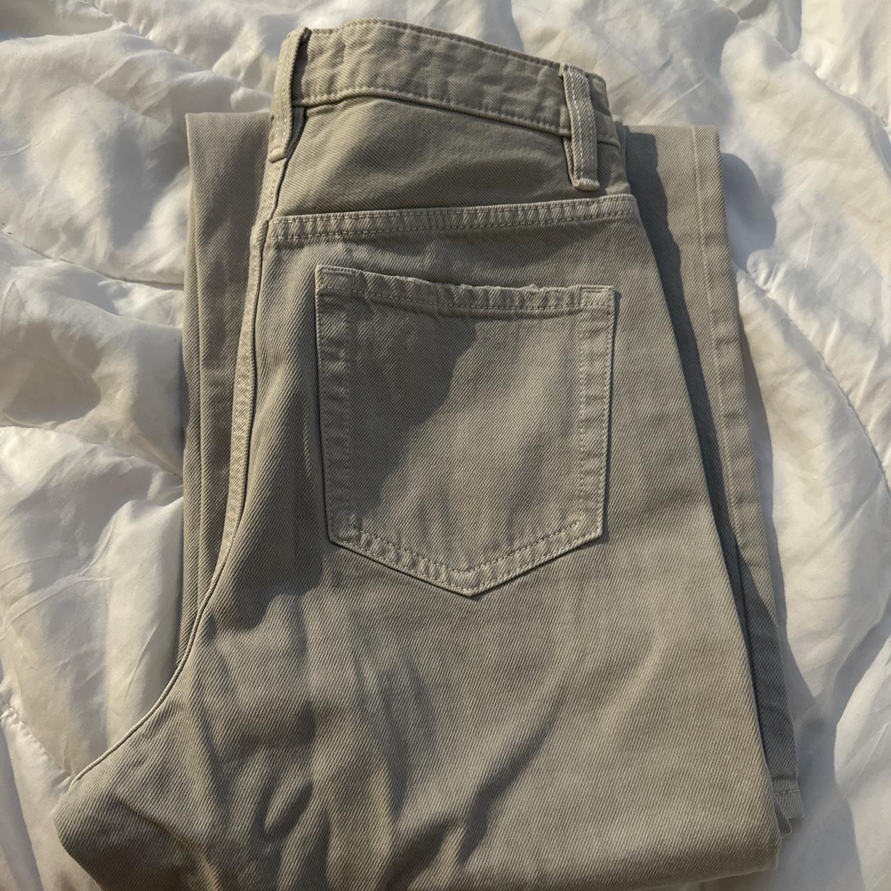 Light gray jeans, high-rise, 90s boyfriend - Depop