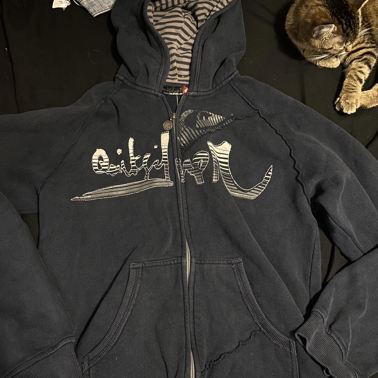 quicksilver zip up size L in boys fits like... - Depop