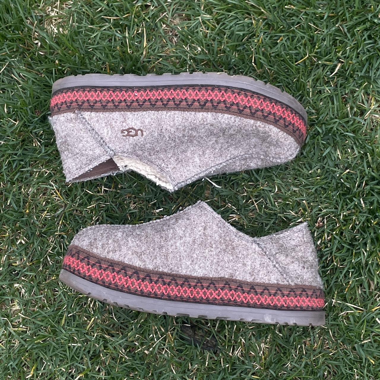 UGG refelt tazzmans; minimally worn, - warm,... - Depop