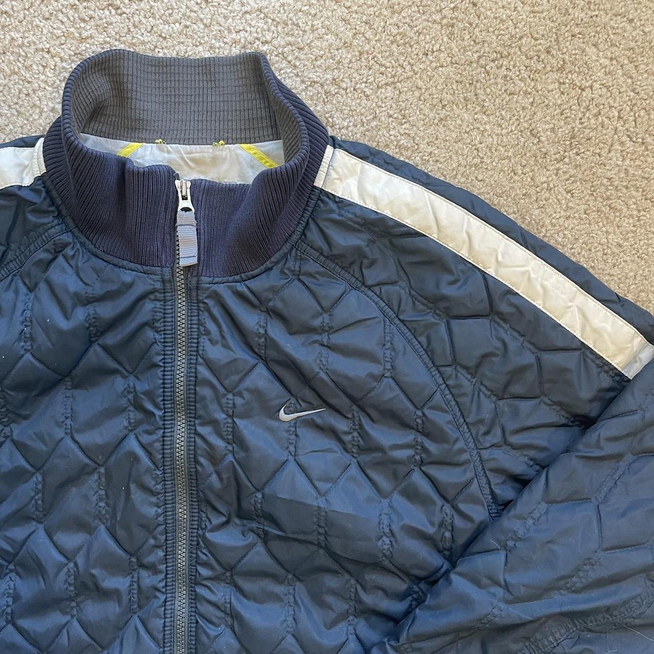 Vintage Nike puffer jacket, size XL, in great... - Depop