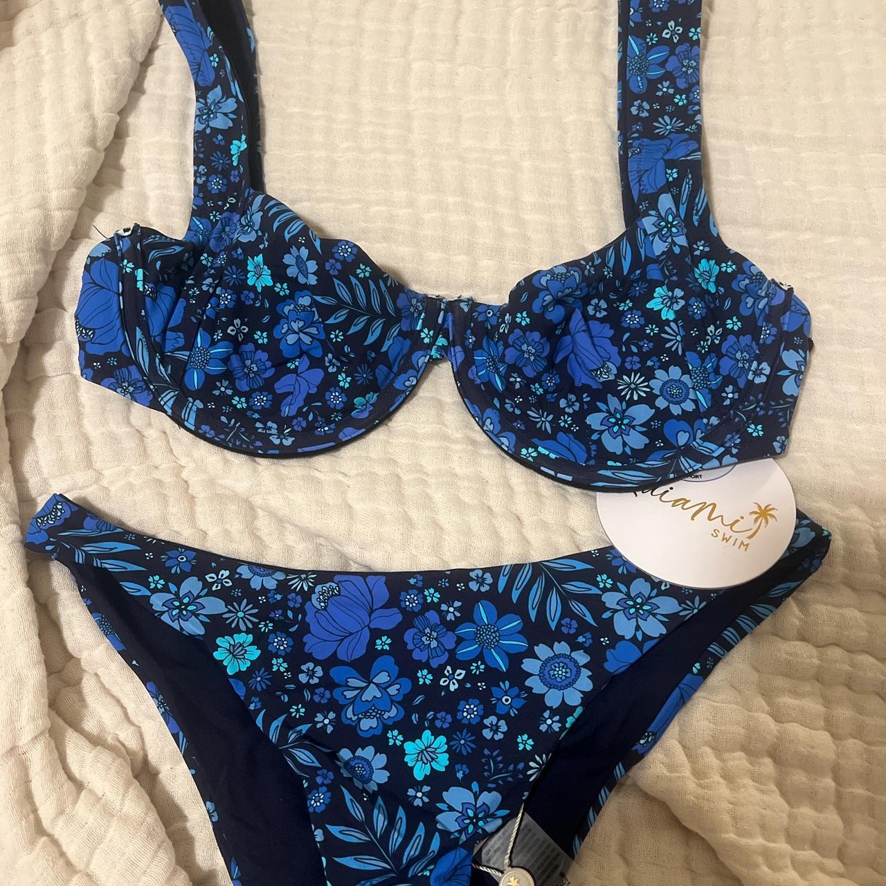 Triangl Women's Blue Bikinis-and-tankini-sets | Depop