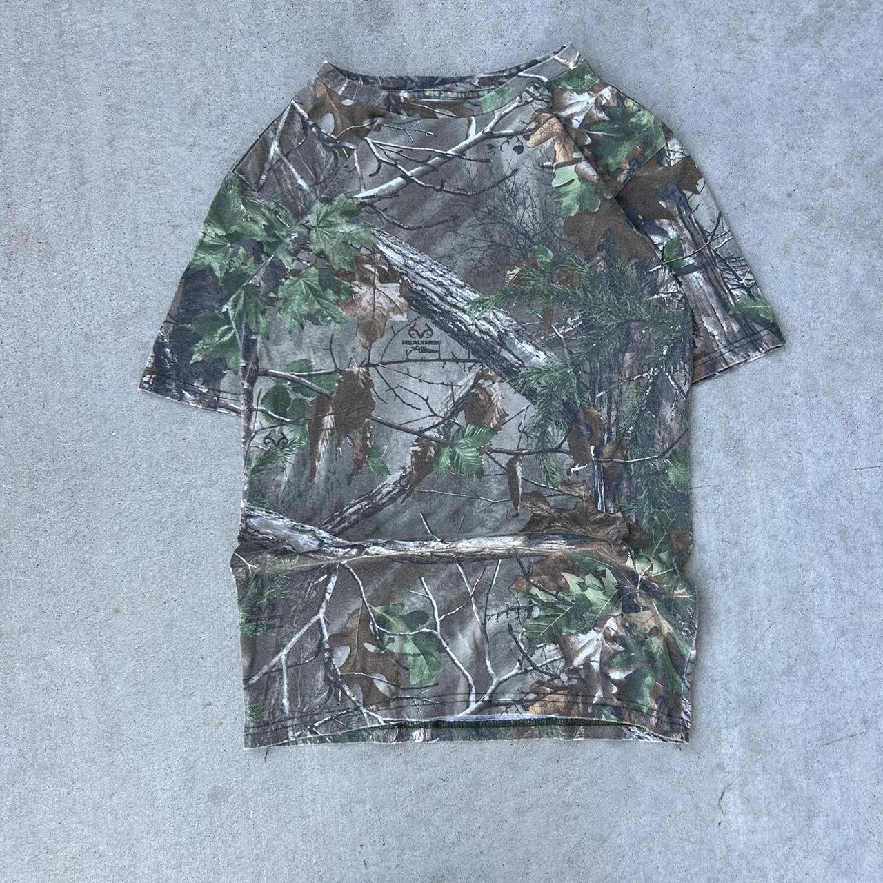 Vintage Camo Tshirt Super dope camo Size S No... - Depop