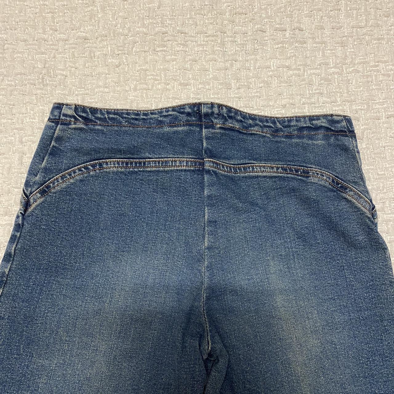 🌸 vintage low rise bell bottom jeans 🌸 Bought at a... - Depop