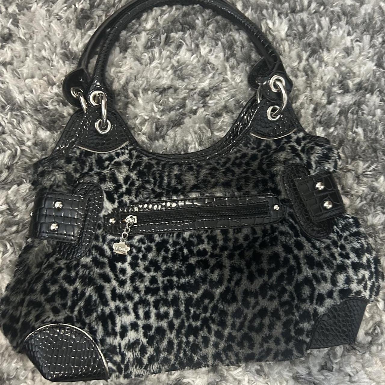 Kathy van zeeland snow leopard purse, in brand new... - Depop