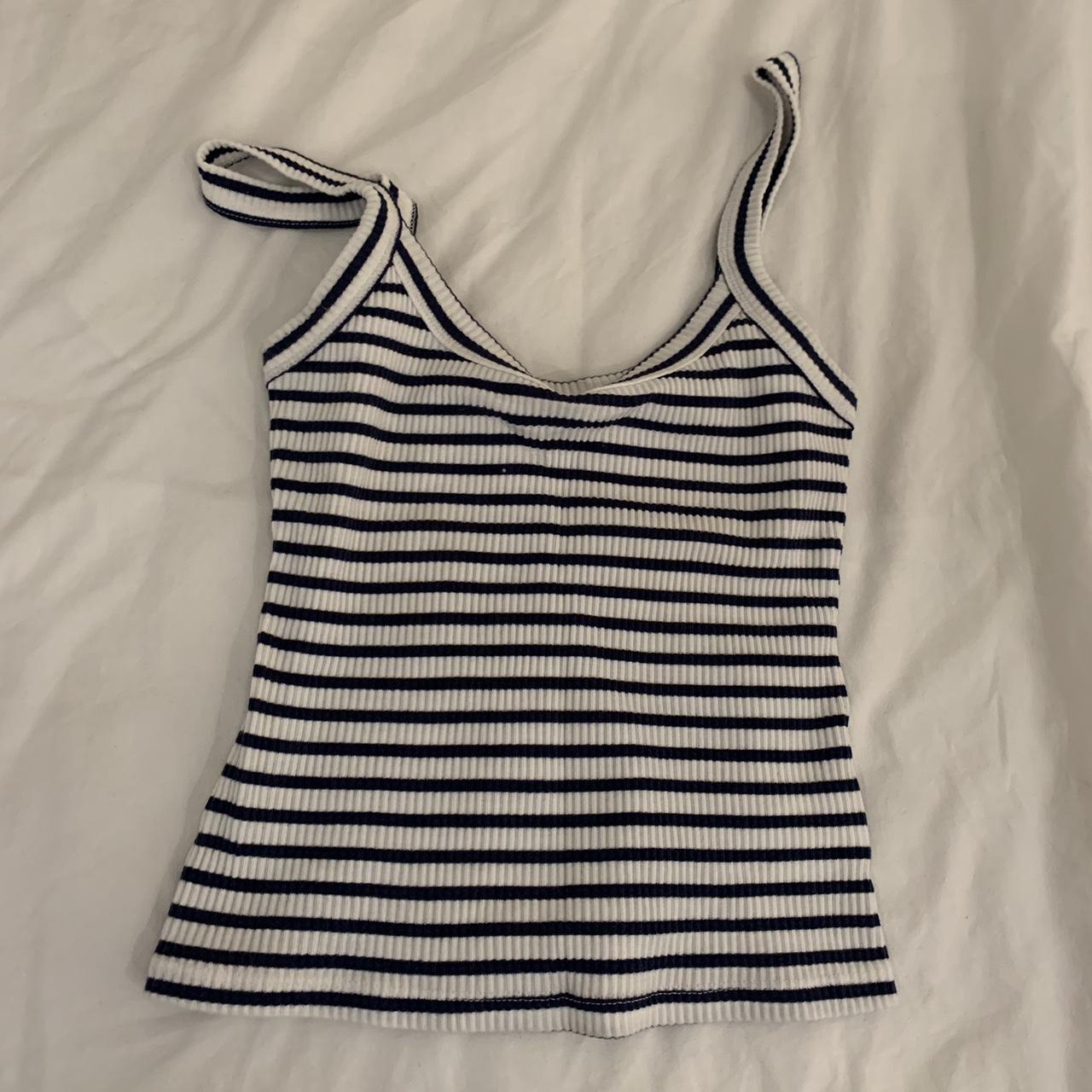 Supre riri tank - Depop