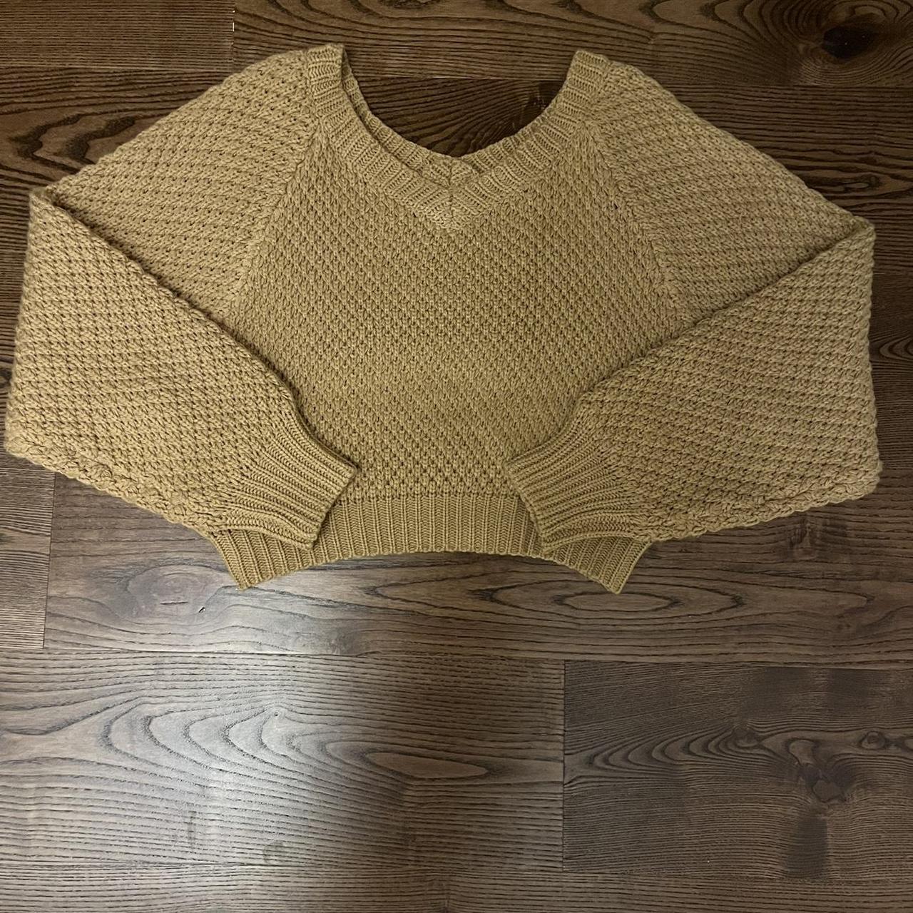 Cute cropped sweater Never worn, perfect condition,... - Depop