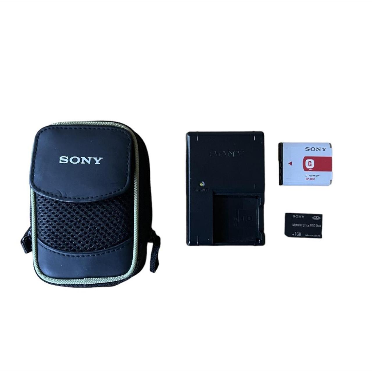 Sony Grey and White Cameras-and-accessories | Depop