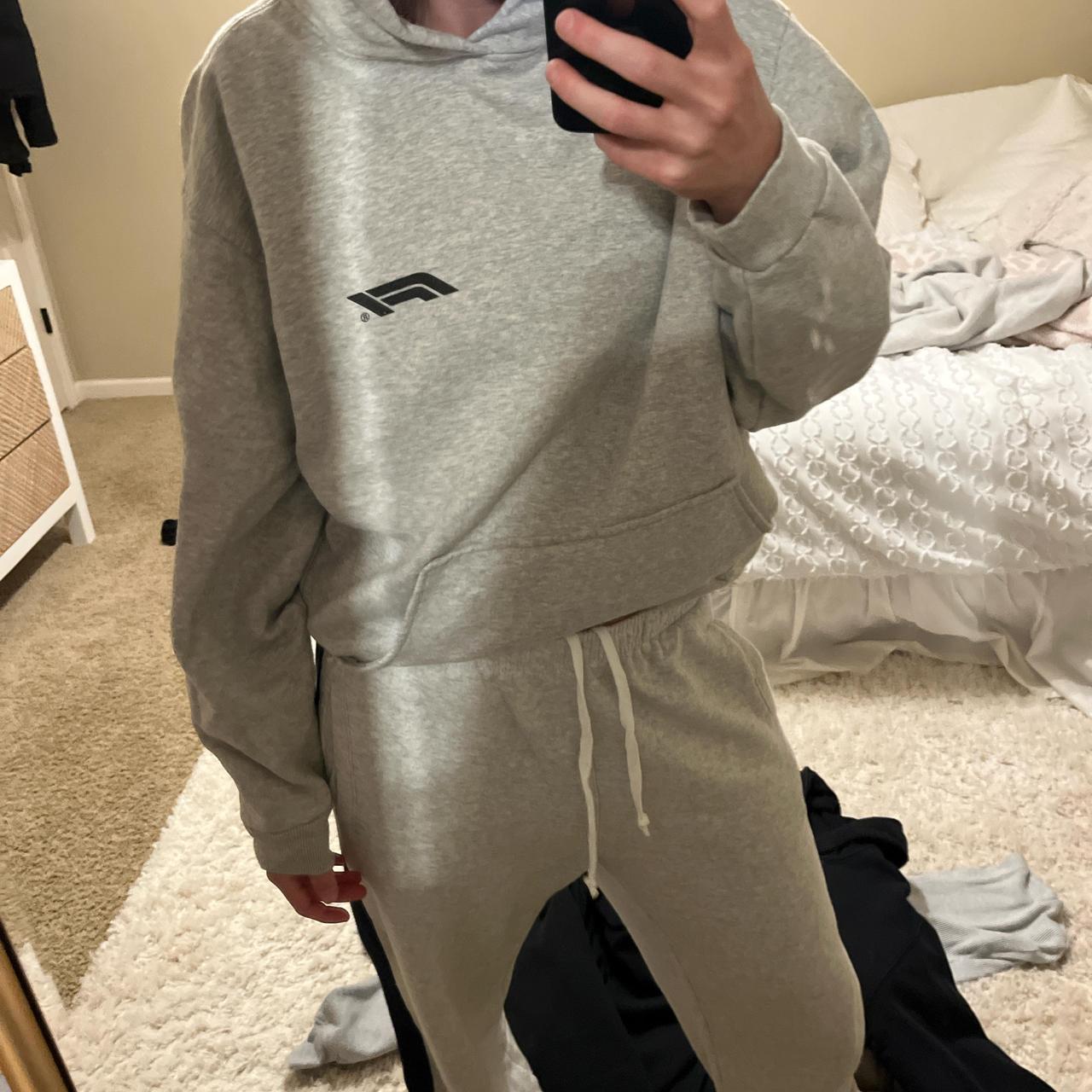 F1 pacsun hoodie so cute! #F1 #pacsun #trendy #hoodie - Depop