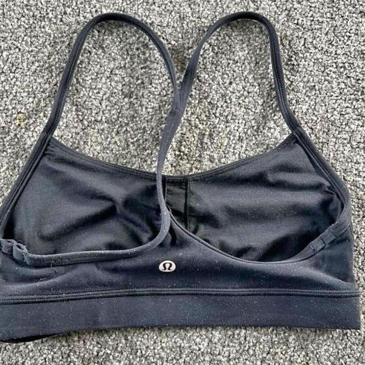 Lululemon flow y sports bra Lulu size 4 - Depop