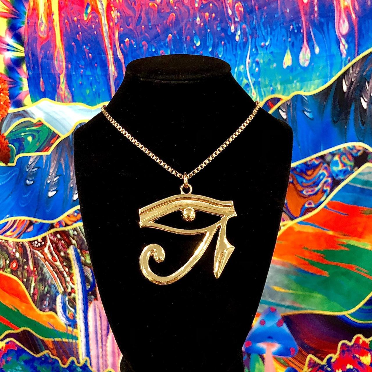 Egyptian Eye Of Ra Gold Chain 𓂀 𓋹 𓁈 Never worn no... | Depop