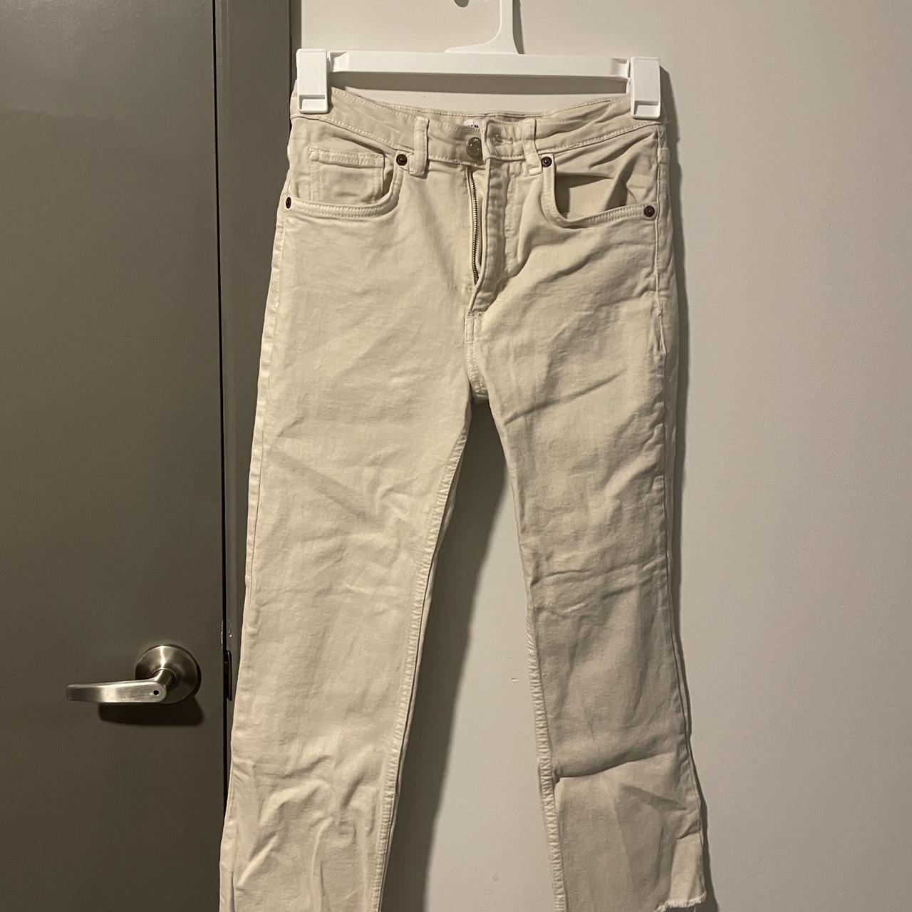 Zara cream-colored jeans - Depop