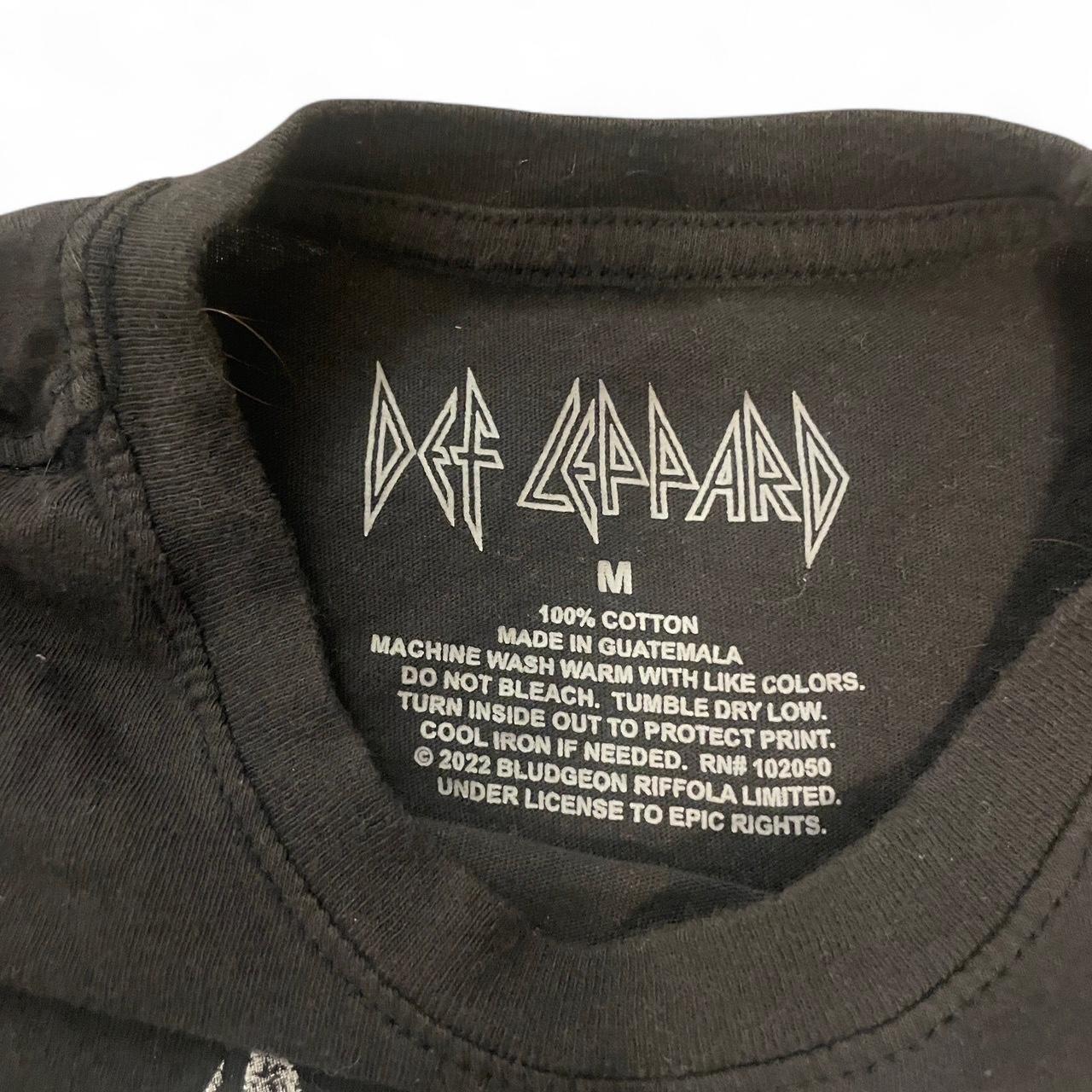 Black Def Leppard graphic tee #DefLeppard | Depop