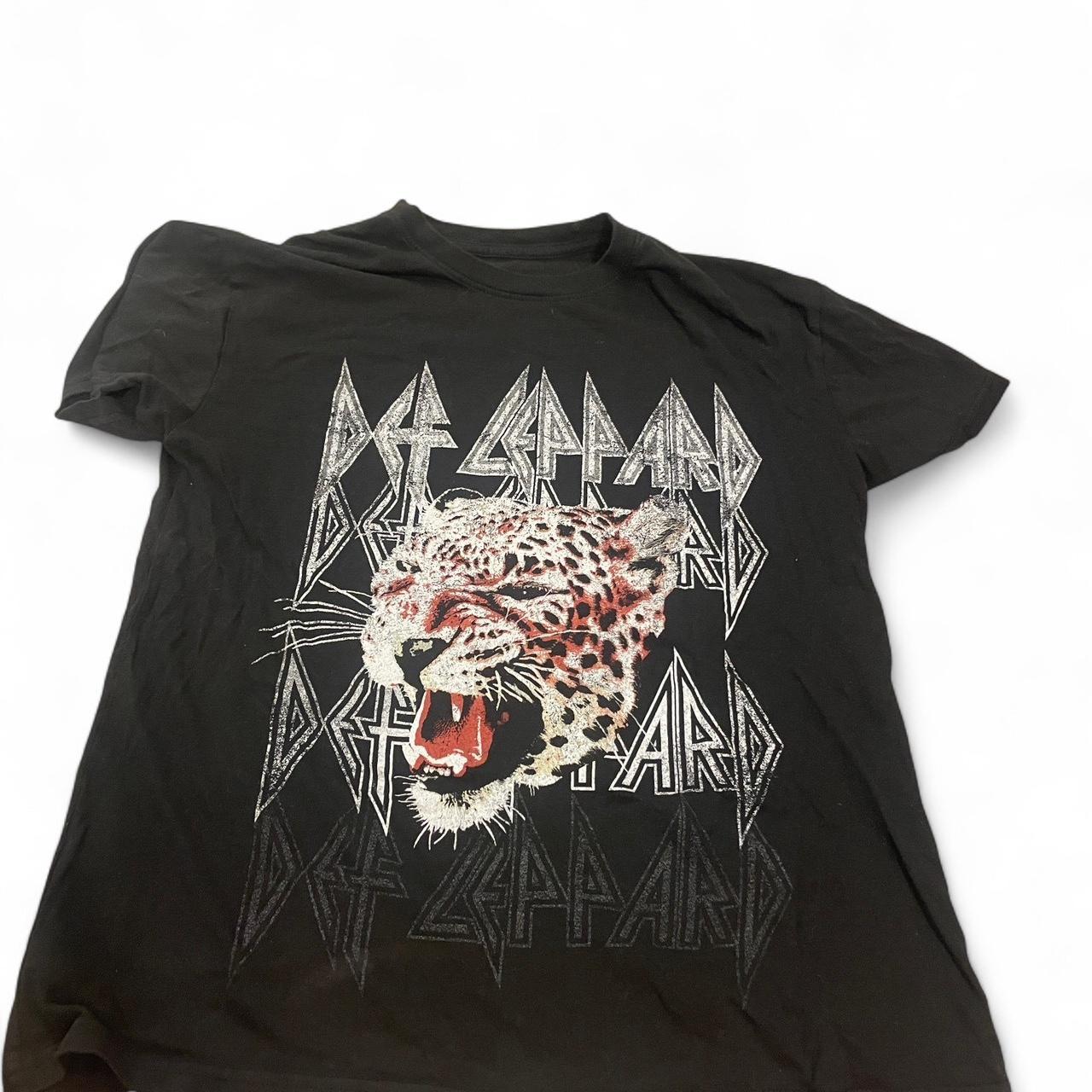 Black Def Leppard graphic tee #DefLeppard | Depop