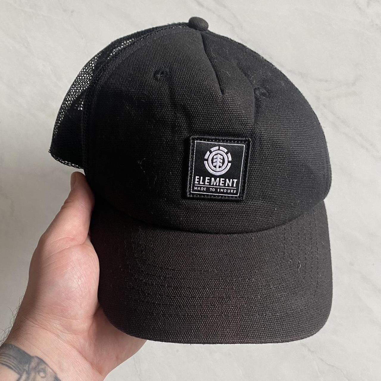 Element Men's Black and White Hat | Depop