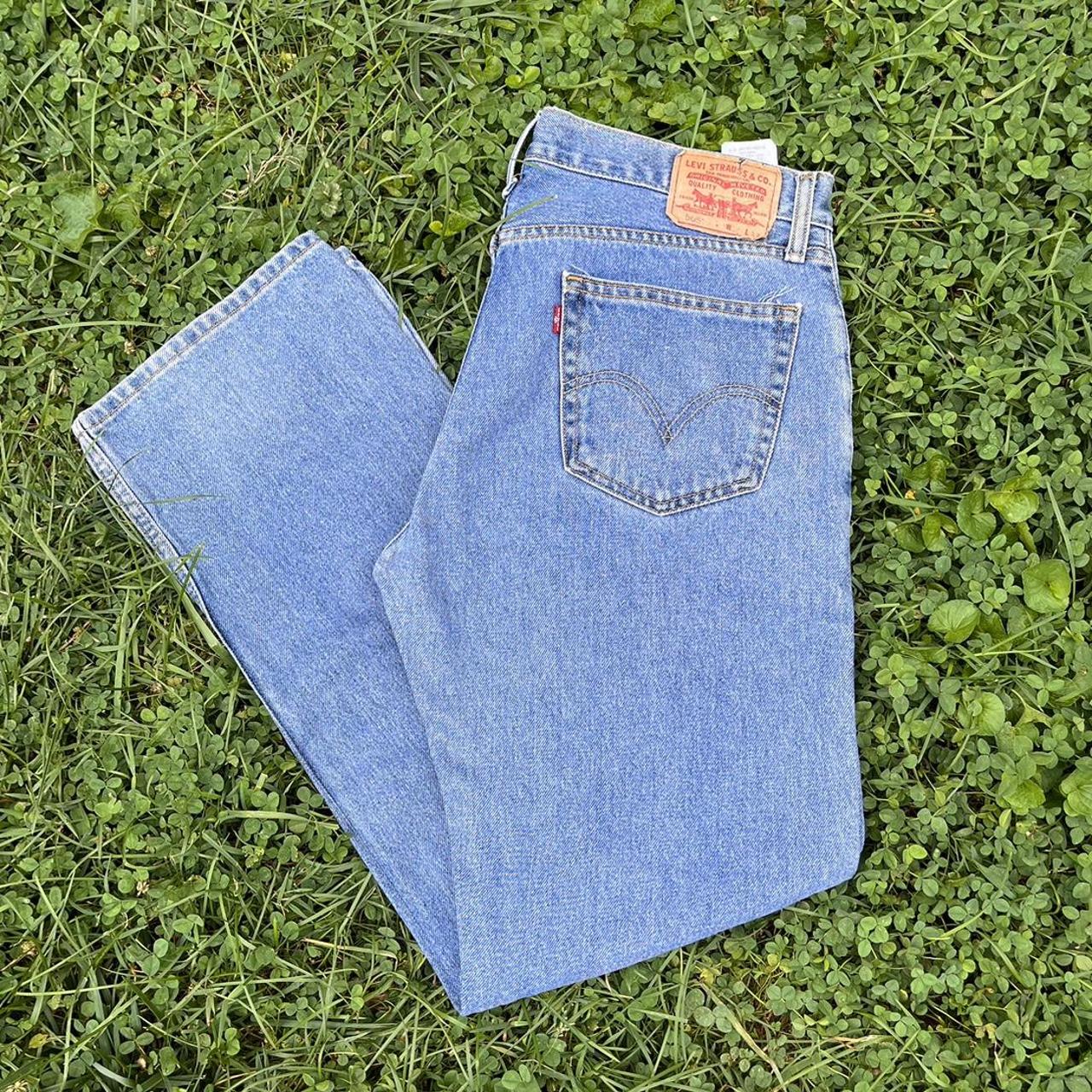 Levis 505 Straight fit size W36 L32 - Depop