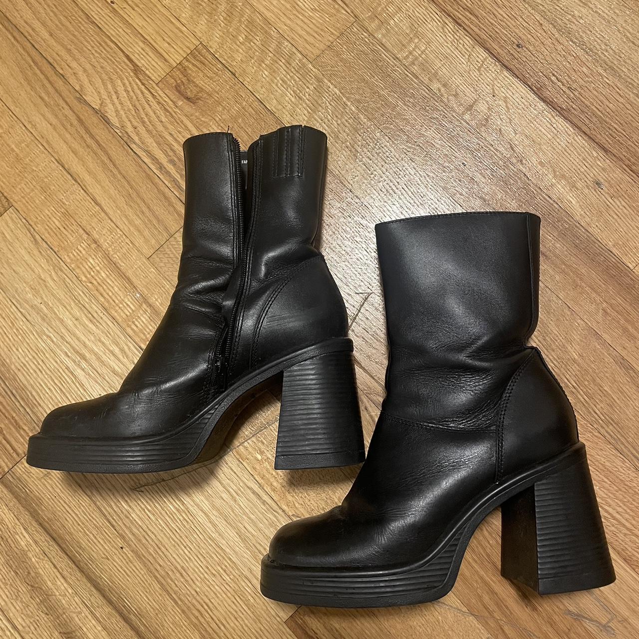 Steve Madden Booties - Depop