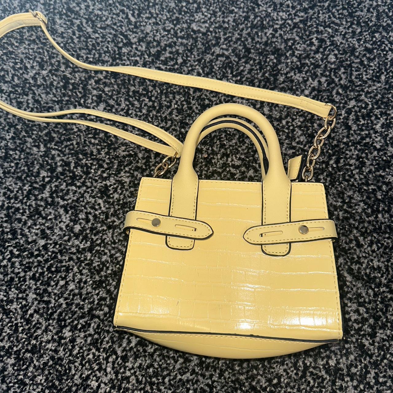 Small pastel yellow handbag Super cute, and classy... - Depop