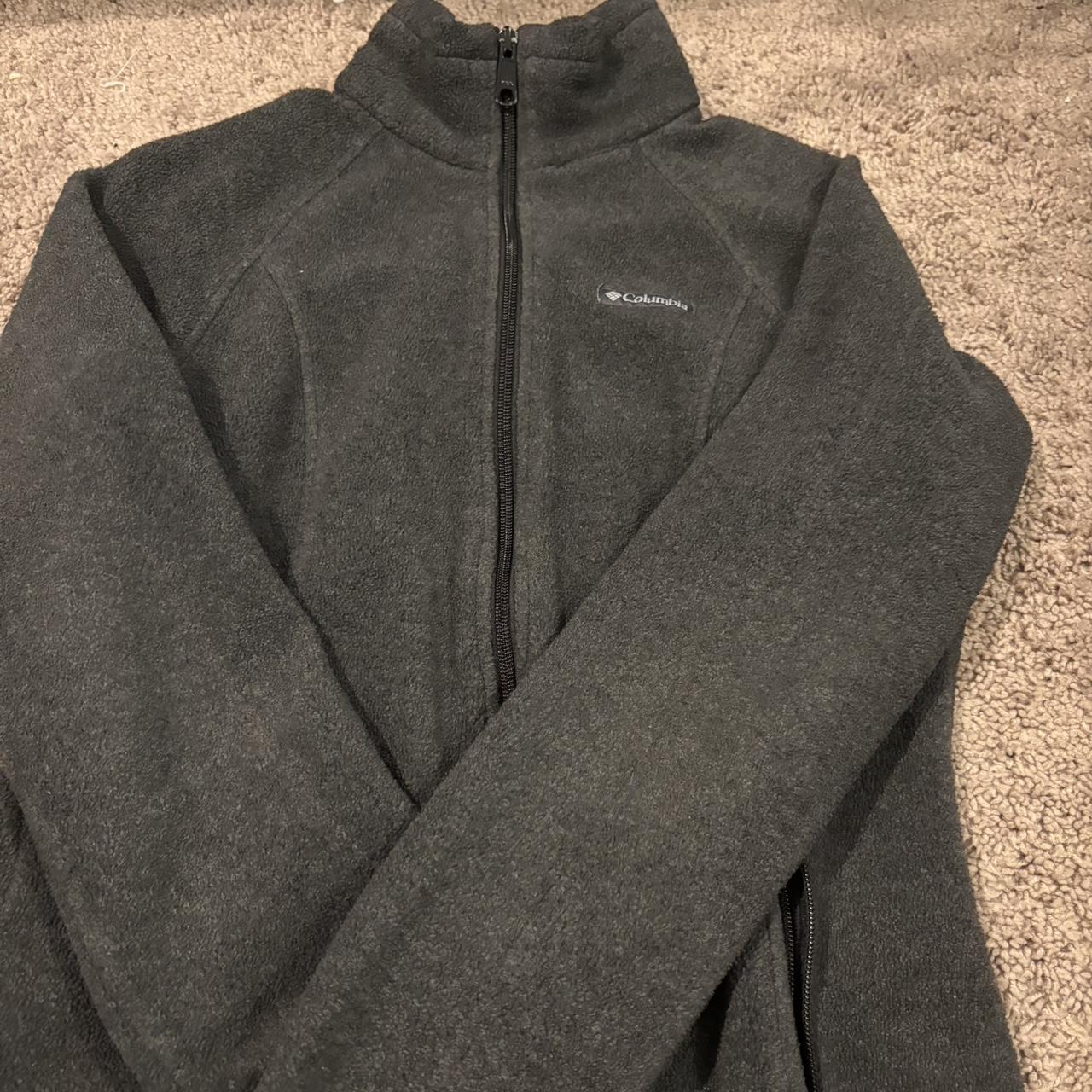 Grey Columbia fleece jacket - Depop
