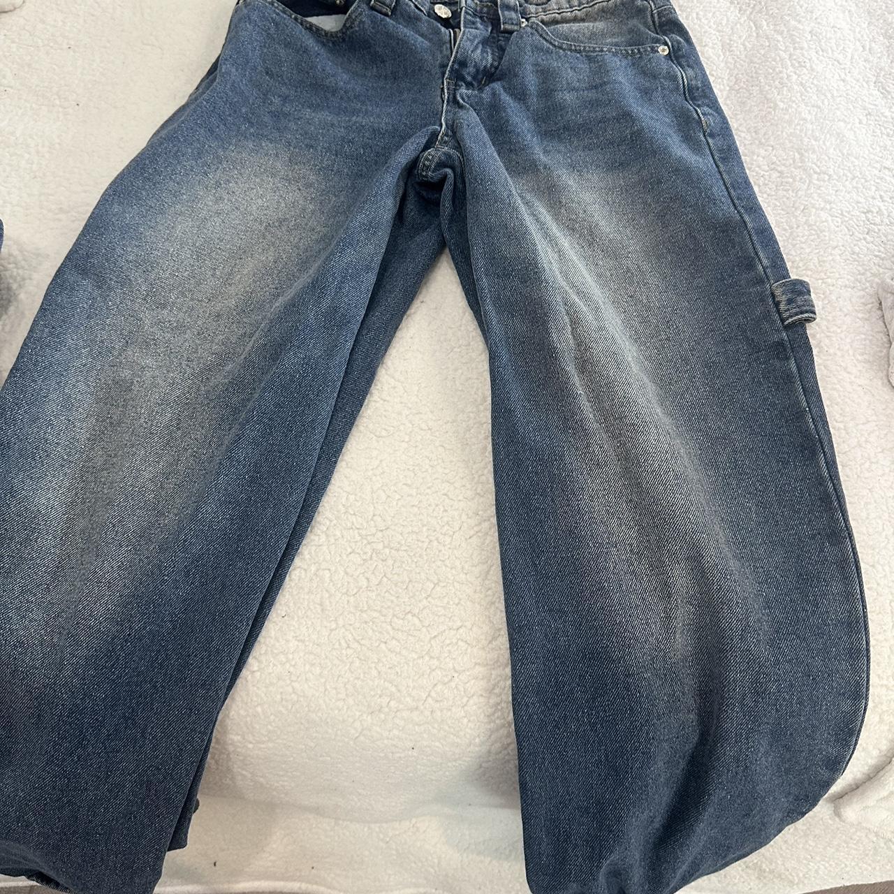 Edikted jeans baggy worn once size small - Depop