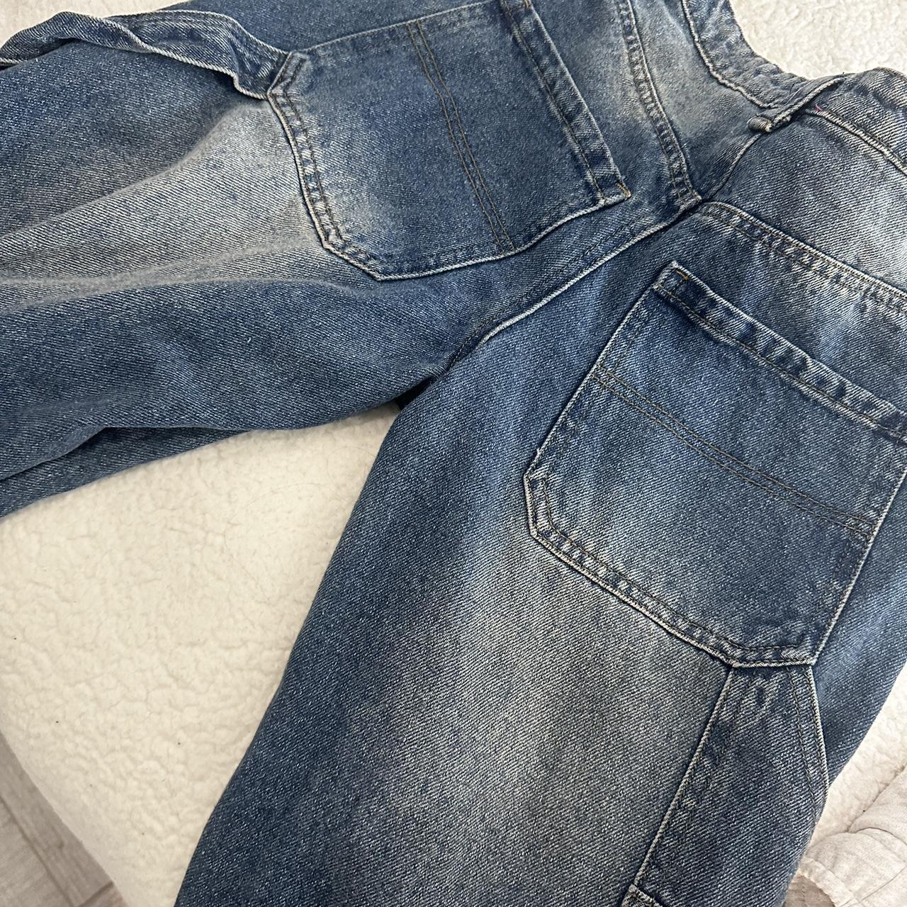 Edikted jeans baggy worn once size small - Depop