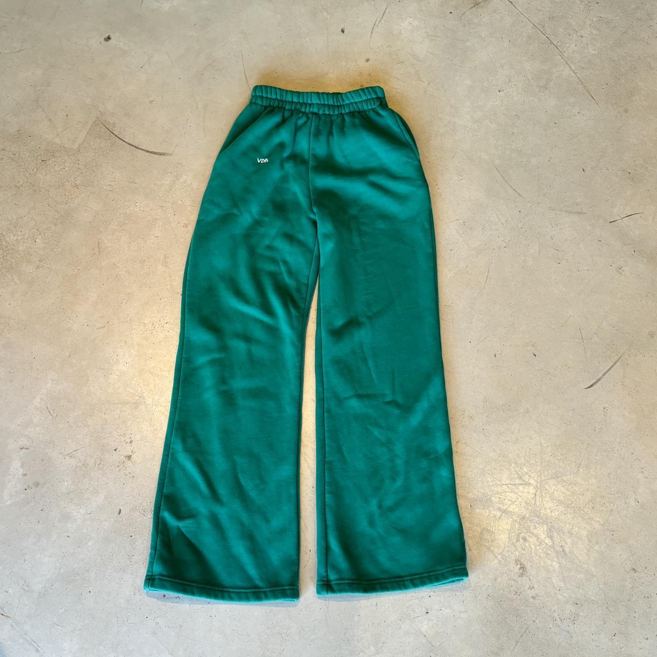 venderbys green straight leg trackpants size... - Depop