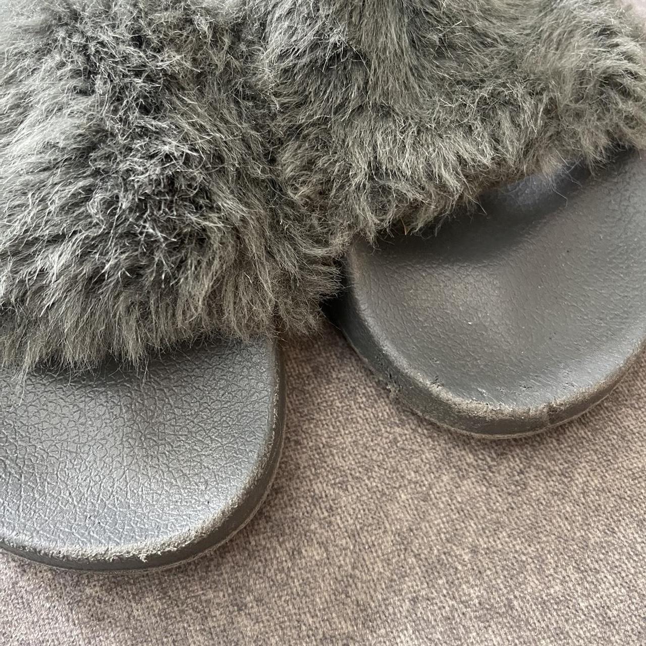 Steve Madden fuzzy slides; size 8 Definitely worn... - Depop