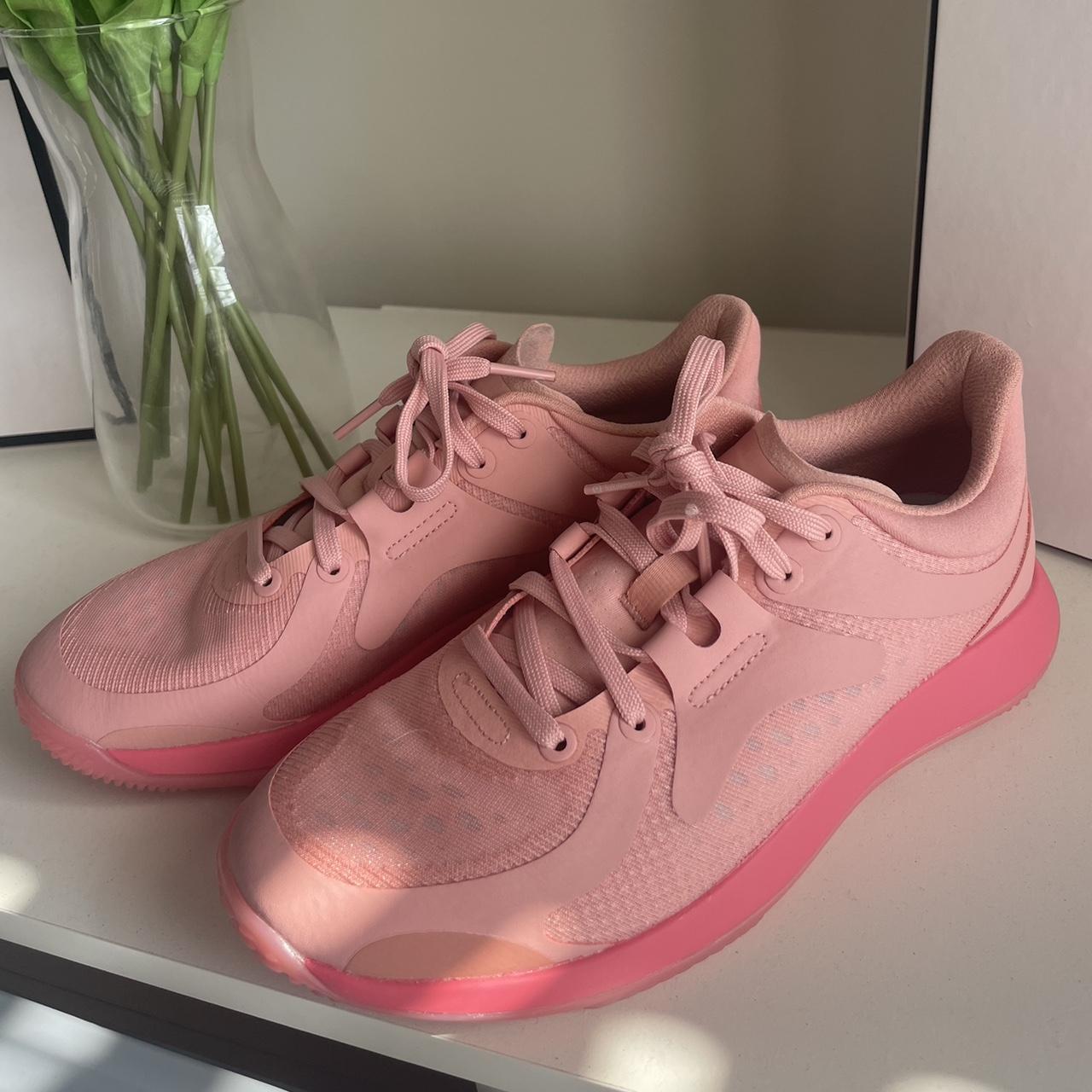 Women's Pink Trainers | Depop