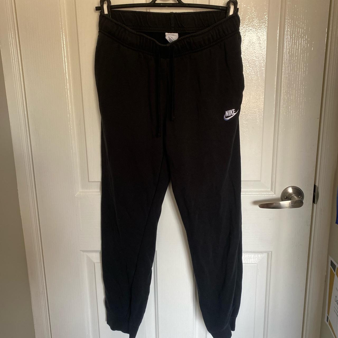 Nike trackies M never worn - Depop