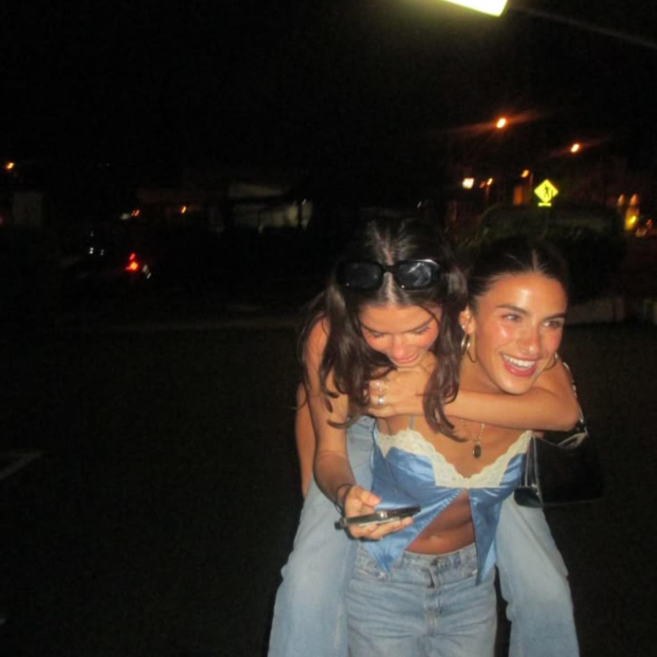 PINK SAMSUNG MV800 DIGITAL CAMERA INSTANT BUY IS... | Depop