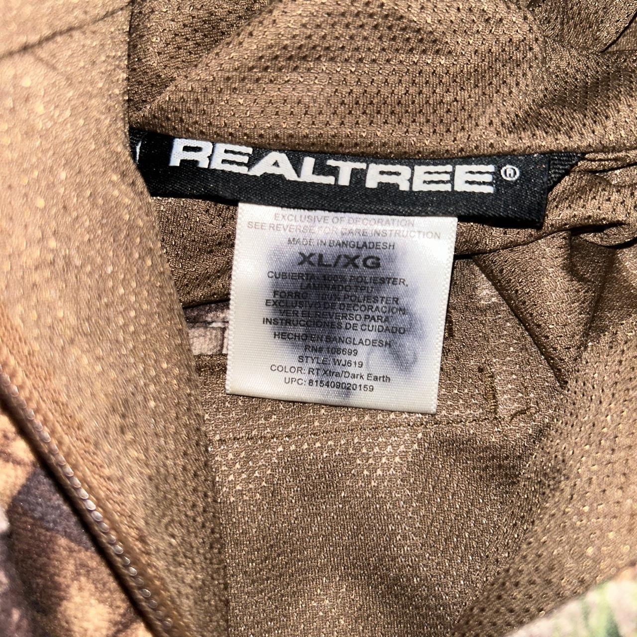 Realtree Camo Zippered Hooded Jacket Size: XL - Depop